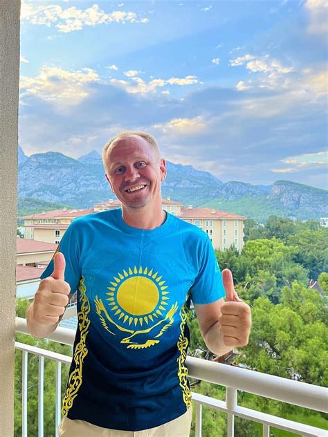 Первое маховое которое у дочи получилось дома и мне удалось это заснять Она очень удивилась