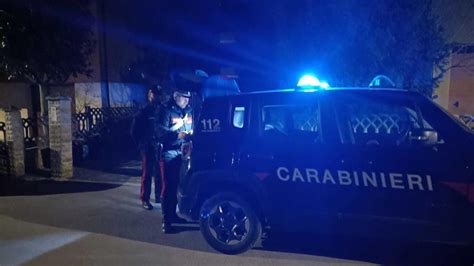 Ladro Scoperto Da Una Traccia Di Sangue
