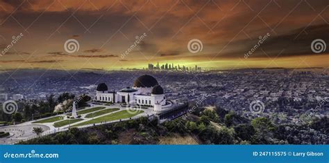 Observatorio De Griffith Imagen De Archivo Imagen De Escénico 247115575
