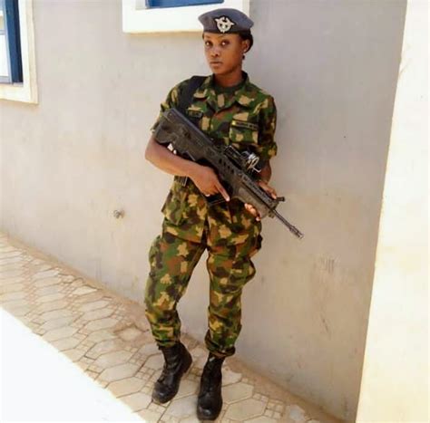 Female Nigerian Soldier On Force Protection Duties 720x480 R