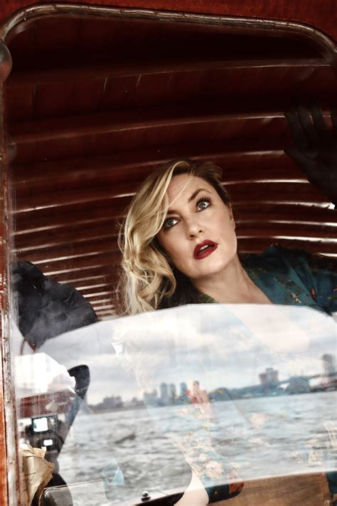 Mädchen Amick The Bare Magazine