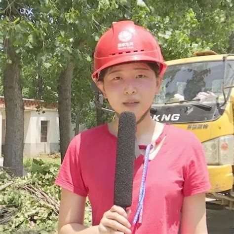 我縣遭遇強對流天氣致電力設備受損 電網員工全力搶修保供電 每日頭條