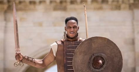 El Enemigo De Dibu Mart Nez Que Se Visti De Gladiador En Italia Cagliari