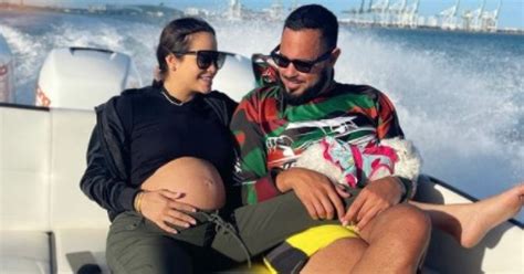 ¡padres Derretidos Natti Natasha Y Raphi Pina Muestran Cómo Se Mueve