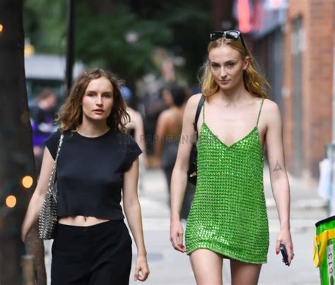 Sophie Turner Leggy In Ny 8 Photos The Fappening