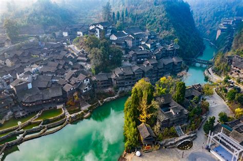 贵州遵义有一座乌江寨，山清水秀，充满浪漫，是休闲旅游的好去处 财经头条