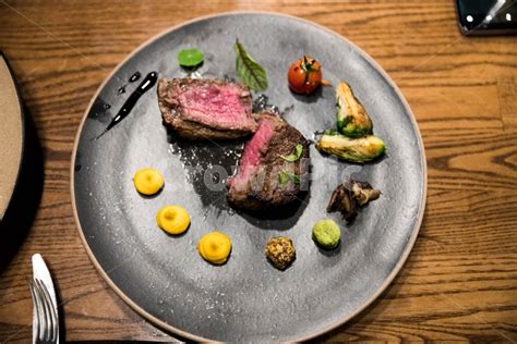 스테이크 Steak 한우 접시 음식 사진이미지일러스트캘리그라피 네티작가