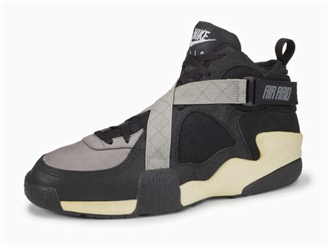 Tinker Hatfield Interview