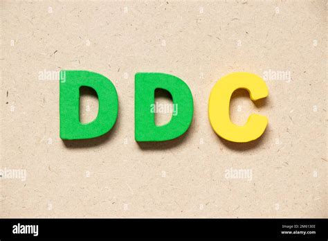 Lettre Alphabétique De Couleur Dans Le Mot Ddc Abréviation De Division