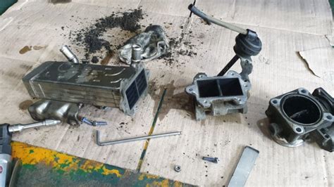 싼타페cm부산흡기크리닝흡기포터egr밸브교환이지알쿨러크리닝가변스월밸브액츄레이터교체부산crdi커먼레일디젤부산북구정비소부산구포동카센터부산엔진오일교환에어컨필터