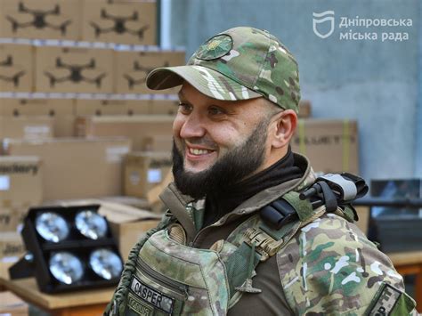 Дрони рації та зенітні ліхтарі Дніпро доправив на фронт велику партію техніки вартістю близько