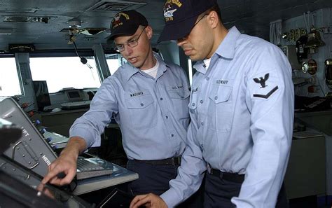 Us Navy 020627 N 2781v 501 Quartermaster Training Aboard Uss George