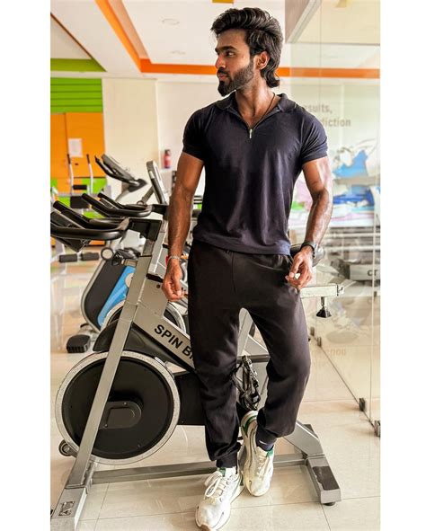 Vignesh Sridhar Vignesh Sridhar • Instagram Photos And Videos