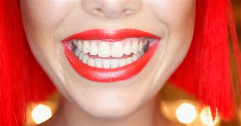How To Keep Your Breath Fresh On New Years Eve In Case You Have A
