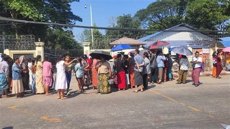 အင်းစိန်အကျဉ်းထောင်မှ လွတ်မြောက်လာသူ ၂၀၀၀ ကျော်အနက် နိုင်ကျဉ်း ၂၀၀ ဝန