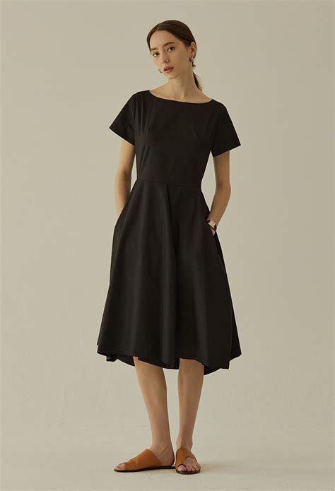 망고매니플리즈 Mmp Cut Out Back Flare One Piece 12 Sleeve 위시버킷