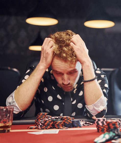 4 Subtle Differences Between A Man Who Provides And A Man Who Pretends