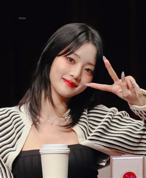 Blip 카리스마 있는 선배 김민니 프사추천