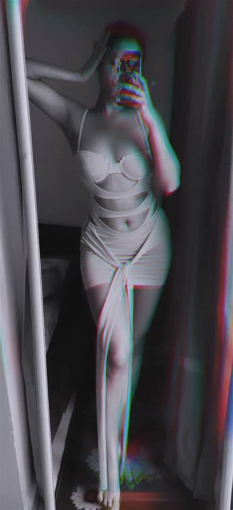 Isnt She A Hottie Shailja Mishra Rfaptodesi