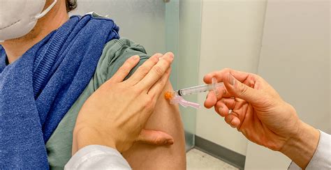 加拿大防疫部门又改口：称混打疫苗有害！bc省第二针马上开打！接种