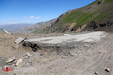 برف یا خانه های لاکچری مانع بازگشایی جاده شمشک دیزین