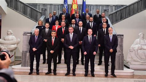 Мицкоски Нема реконструкција на Владата пред избори Dw 7 04 2025