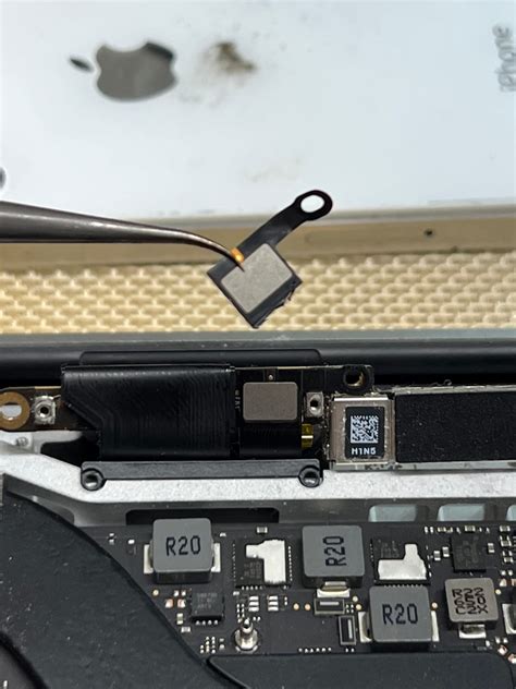 Macbook Pro 15 A1707 Flexgate Issue Fix