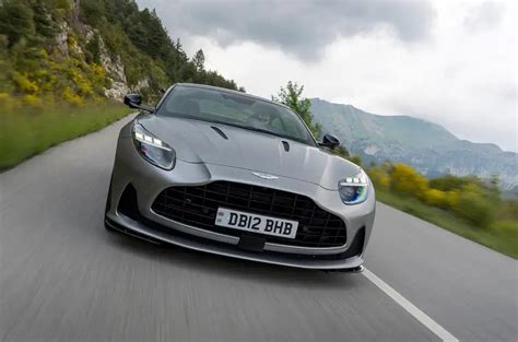 画像・写真 アストン マーティン 新型db12ヴォランテ発表 最高出力680psのv8スーパーツアラー、年内に納車開始 Autocar