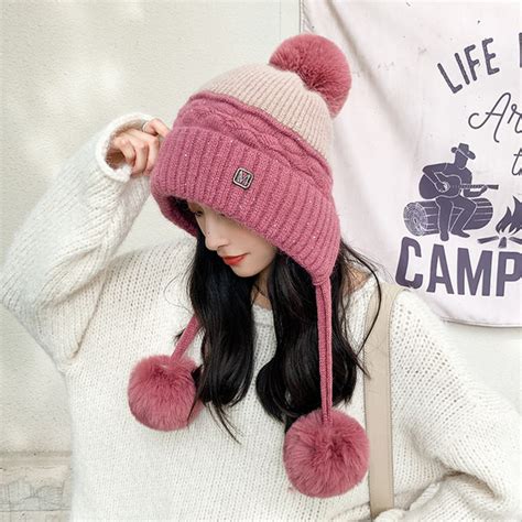 Badu Bg Зимна плетена шапка с помпони за жени Badu Bg