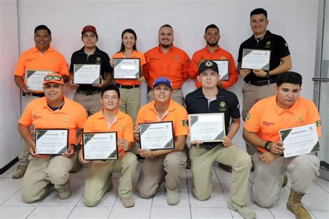 Reconocen Esfuerzo De Brigadistas Por El Día Nacional Del Combatiente