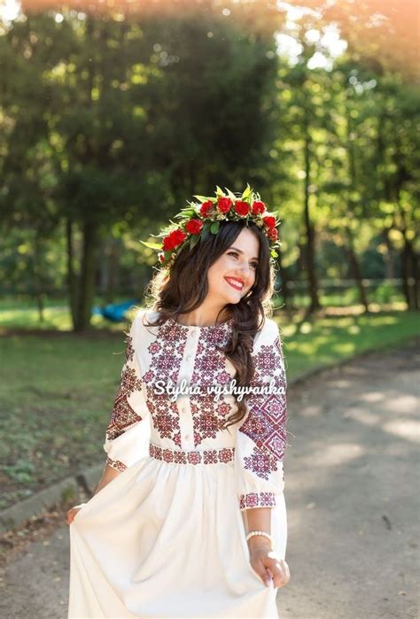 Весільний вишитий парний комплект Парні вишиванки на весілля розписку вінчання In 2021