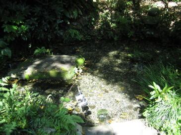 黒部市生地の湧水群 前名寺の清水