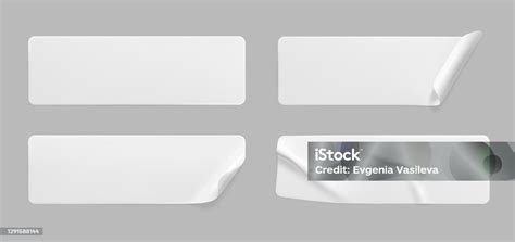 말린 모서리모의 세트가 있는 흰색 붙어 있는 구겨진 스티커 구겨진 주름이 있는 주름이 있는 흰색 접착제 용지 또는 플라스틱