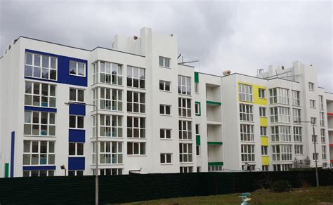 Відновлення Бузової ремонт пошкоджених будинків після війни Вечірній Київ