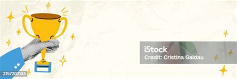 손으로 들고 트로피 컵 하프 톤 콜라주 배너 벡터 일러스트 레이 션 1위에 대한 스톡 벡터 아트 및 기타 이미지 1위 2024년 개념 Istock