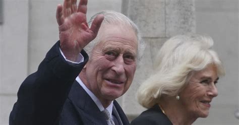 Re Carlo Annuncio Choc Da Buckingham Palace Diagnosticata Forma Di