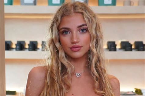 Princess Andre Hints She Could Be Launching Cosmetics Line Like Mum Katie Price Daily Record