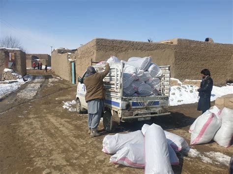 فراهم‌ شدن زمینهٔ کار، برای ۵۰ تن از بانوان در بامیان وزارت کار و امور اجتماعی