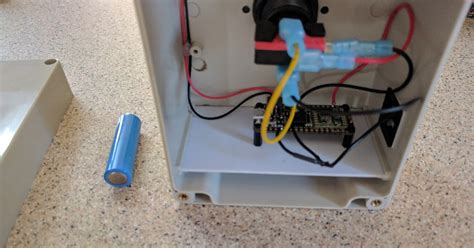 embedded apocalypse arduino interrupt on button press