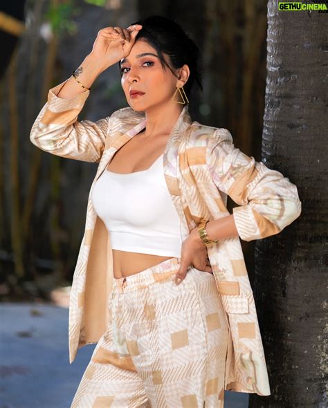 Sakshi Agarwal Gethu Cinema