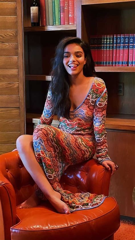 Very Pretty Rrachelzegler