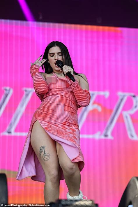 Mae Muller Suffers An X Rated Wardrobe Malfunction In A Racy Pink Dress