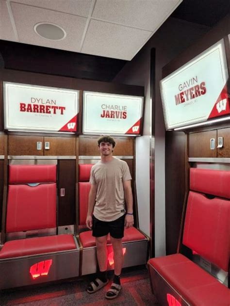 Charlie Jarvis Safety Wisconsin Badgers Nil Profile Opendorse