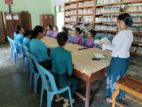 မိုင်းပန်မြို့နယ် လူထုအခြေပြုဗဟိုဌာန Community Centre ခန်းမ၌ စာဖတ