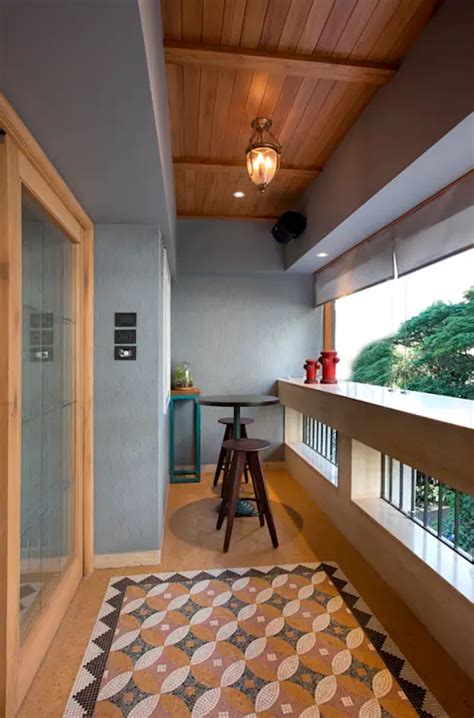 9 Inspirasi Lantai Balkon Untuk Tampilan Rumah Yang Lebih Menawan