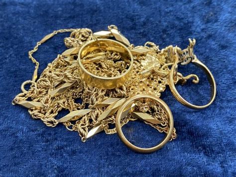 貴金属 K18のアクセサリーを名古屋市のお客様よりお買取しました。 貴金属、宝石、ブランド品の買取なら、愛知県の買取ファミリー