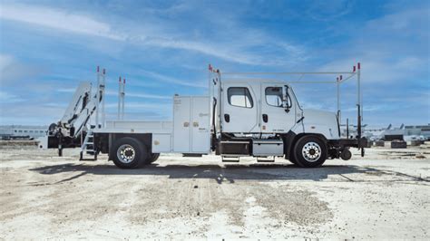 A Quick Guide To Hi Rail Section Trucks Custom Truck