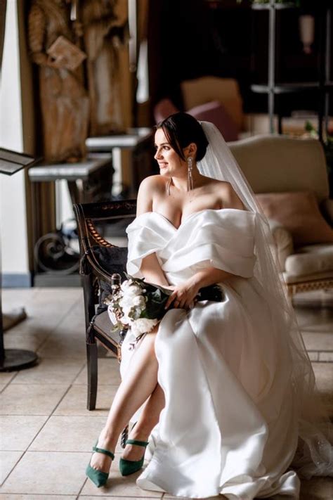 Весільна сукня — ціна 10000 грн у каталозі Весільні сукні Купити жіночі речі за доступною ціною