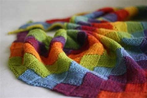 Vibrant Knitted Blanket Pattern For A Splash Of Color