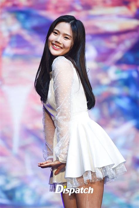 [현장포토] 콘셉트 요정…오마이걸 상큼발랄 포즈 디스패치 뉴스는 팩트다 포즈 비밀정원 미니앨범